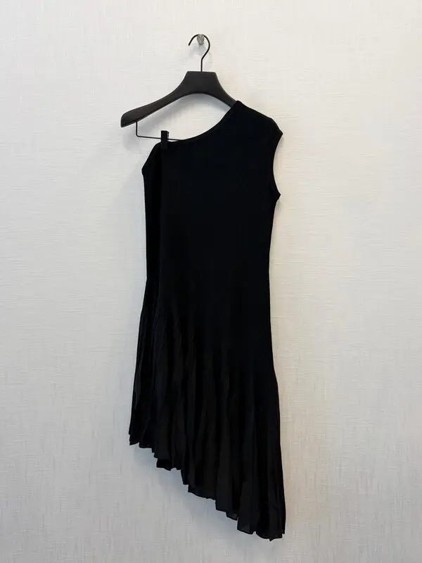Alaïa Ribbed One-shoulder Asymmetric Mini Dress
