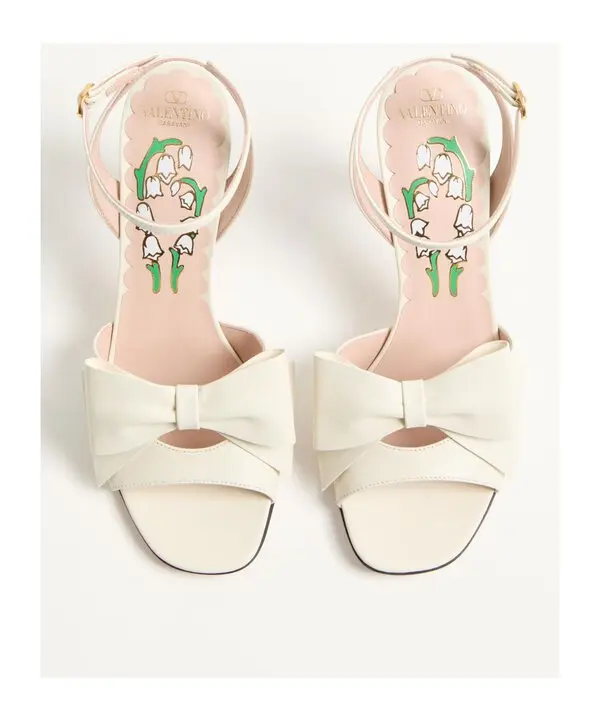Valentino Garavani Bow Detailed Ankle-strapped Sandals - Ivory