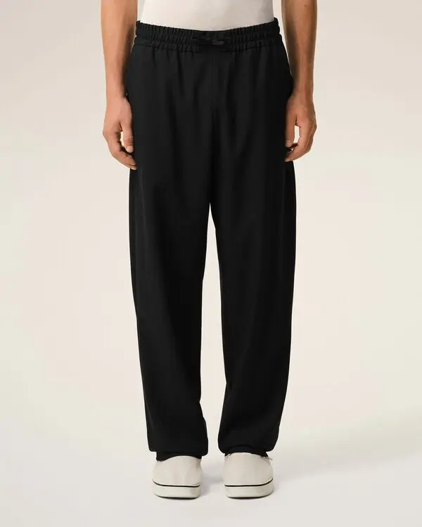 Ami Straight-leg Trousers With Logo Detail - Black