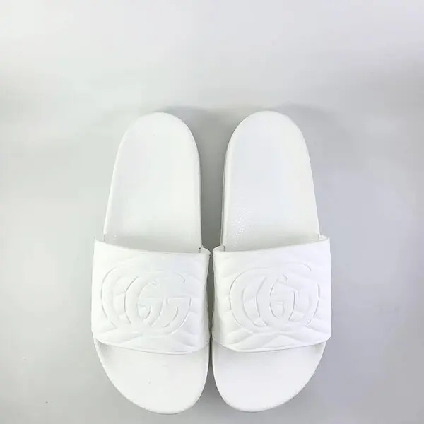 Gucci Matelassé Rubber Pool Slides - White