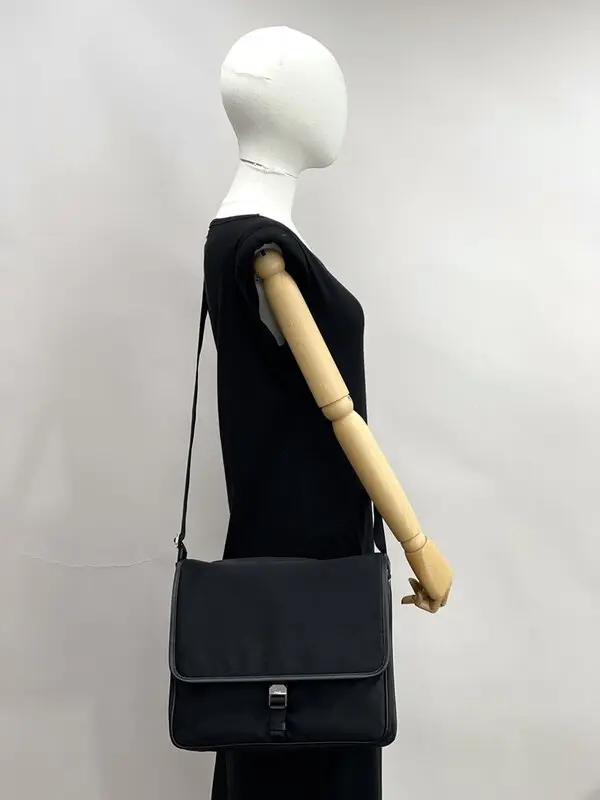 Prada Logo Shoulder Bag - Black