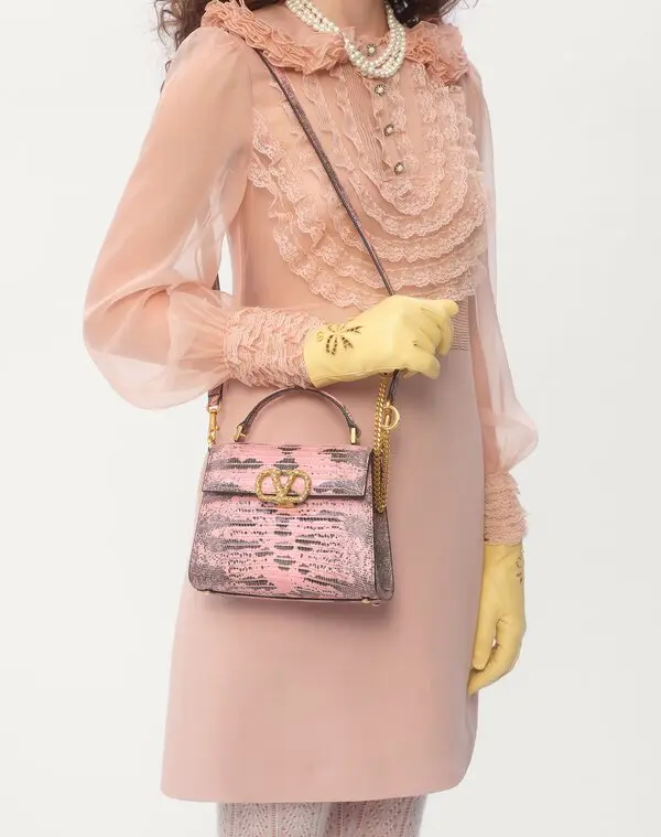 Valentino Garavani Vlogo Shoulder Bag - Nude