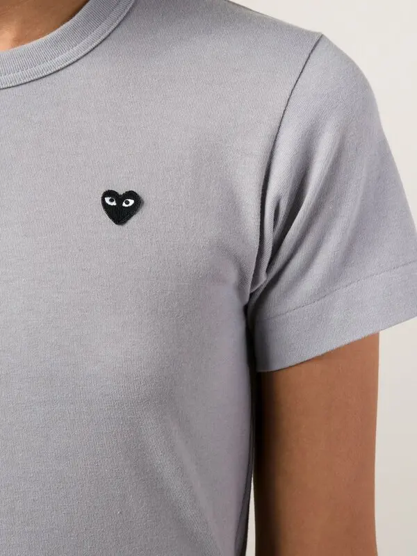 Play Comme Des Garcon Embroidered Heart T-shirt - Gray