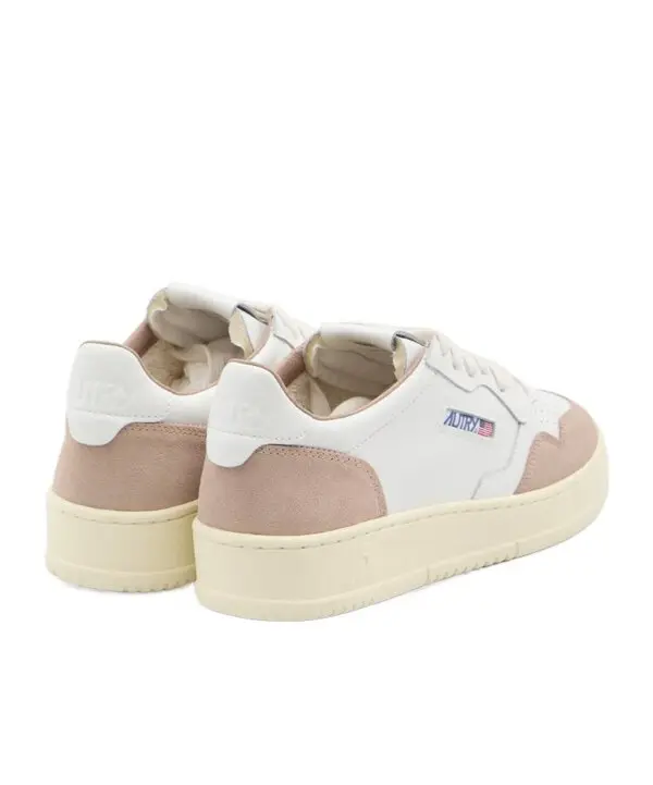 AUTRY Medalist Low-top Sneakers With Suede Inserts - Nude