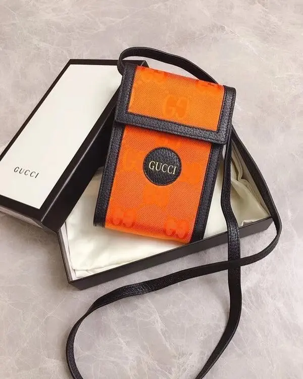 Gucci Off The Grid Gg Supreme Phone Pouch