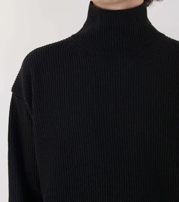 Auralee Ribbed Long Sleeve Sweater