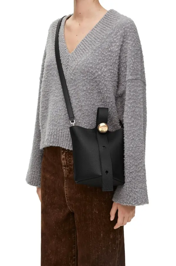 Loewe Mini Pebble Bucket Bag In Mellow Calfskin - Black
