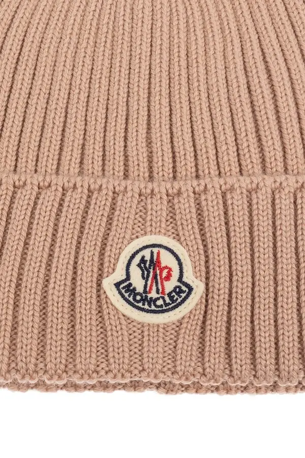 Moncler Logo Patch Ribbed Beanie - Nude