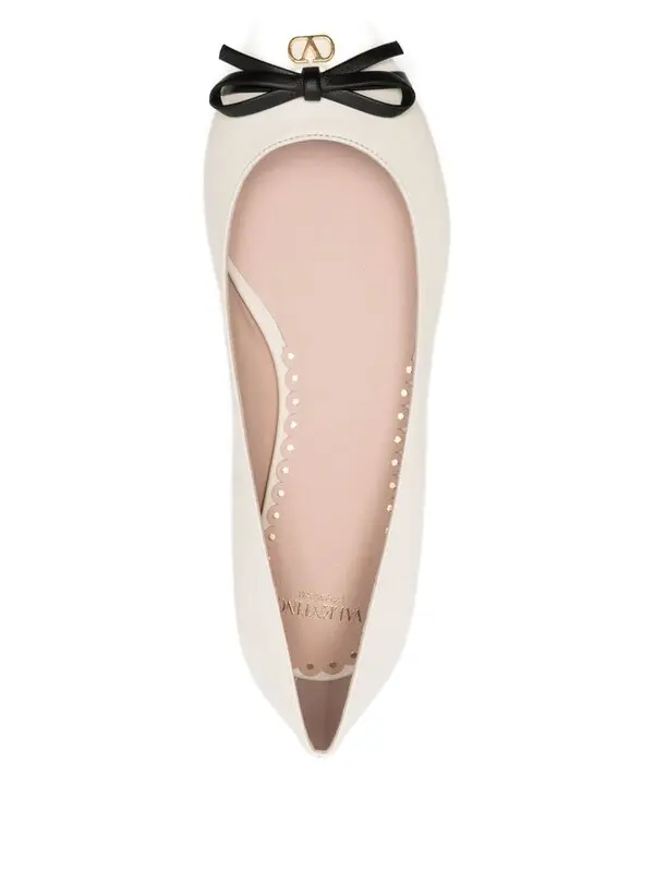 Valentino Garavani Vlogo Ballet Flats - Ivory