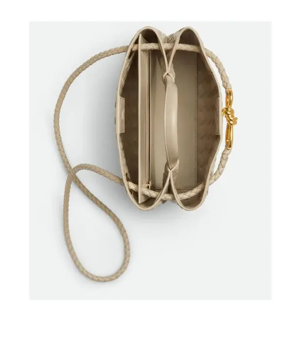Bottega Veneta Andiamo Small Tote Bag - Natural