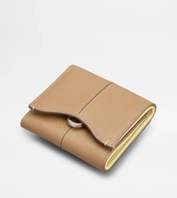 TOD'S Compact Bi-fold Wallet