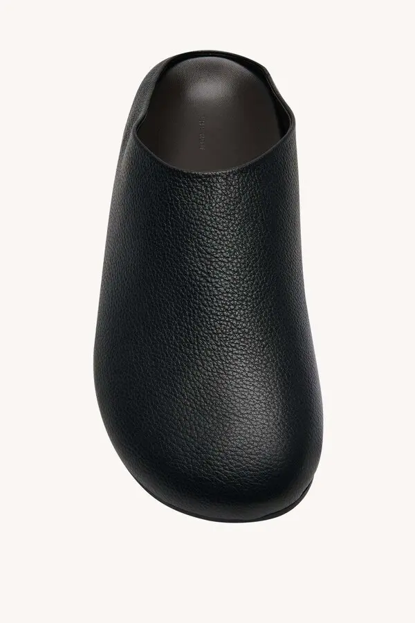THE ROW Hudson Round Toe Slip-on Sandals