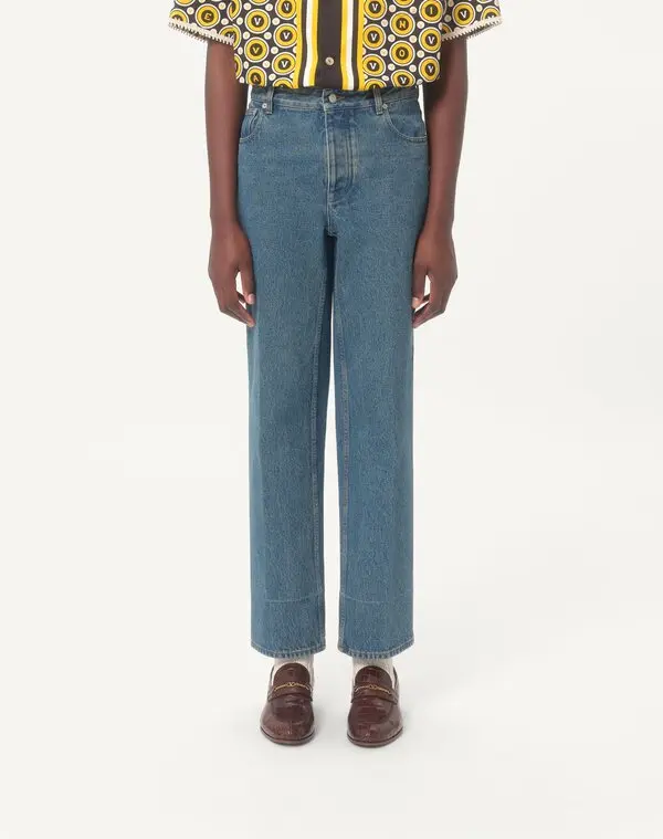 Valentino Garavani Straight Leg Jeans With Logo Patch - Blue