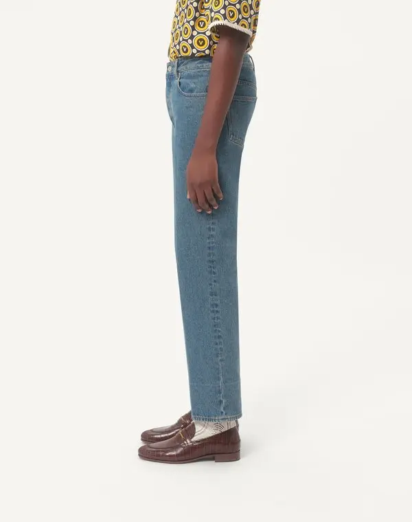Valentino Garavani Straight Leg Jeans With Logo Patch - Blue