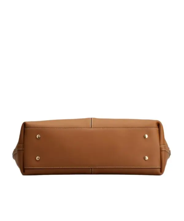TOD'S Zip Detail Shoulder Bag - Brown