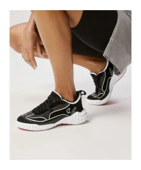 CHRISTIAN LOUBOUTIN Mara Logo-detail Low-top Sneakers - Black