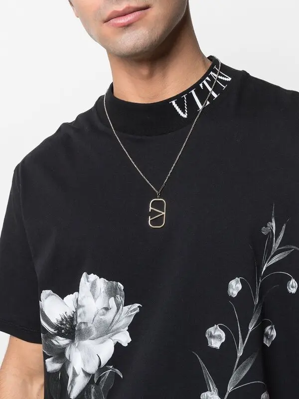 Valentino Garavani Vlogo Pendant Necklace