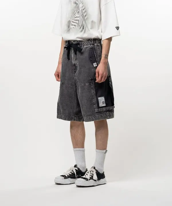 Mihara Yasuhiro Distressed Cargo Shorts - Black