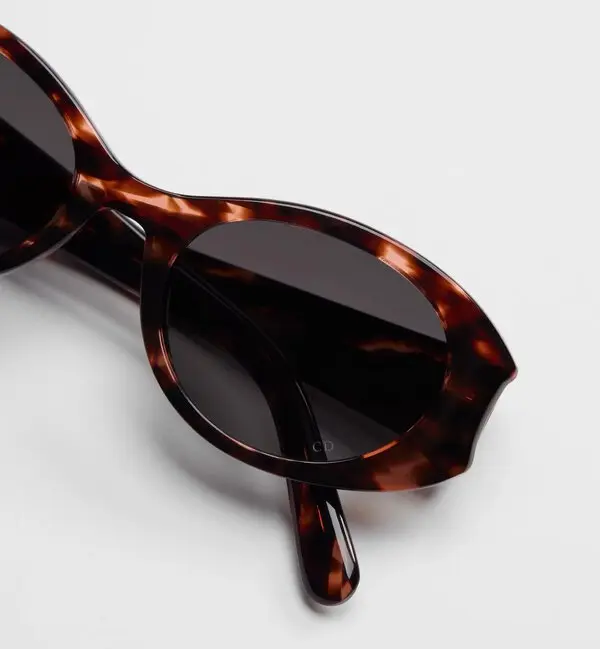 Dior Sunglasses With Cd Logo Embellishment - Gray