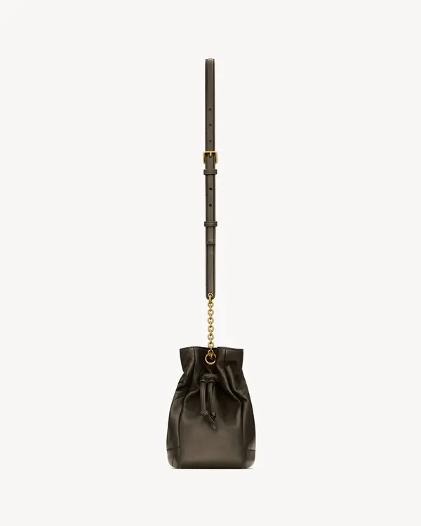 Saint Laurent Jamie Logo Plaque Shoulder Bag - Black