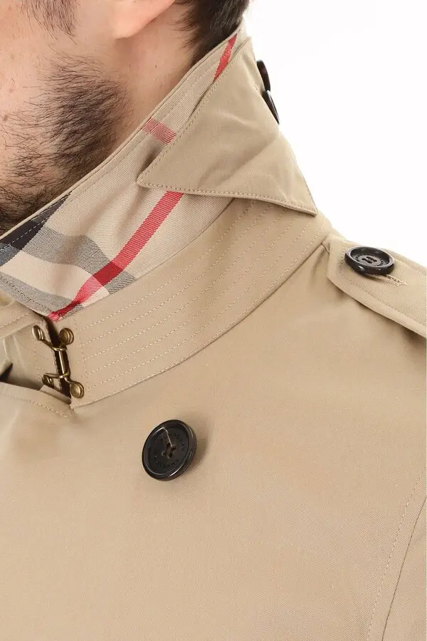 Burberry Sandringham Short Trench Coat
