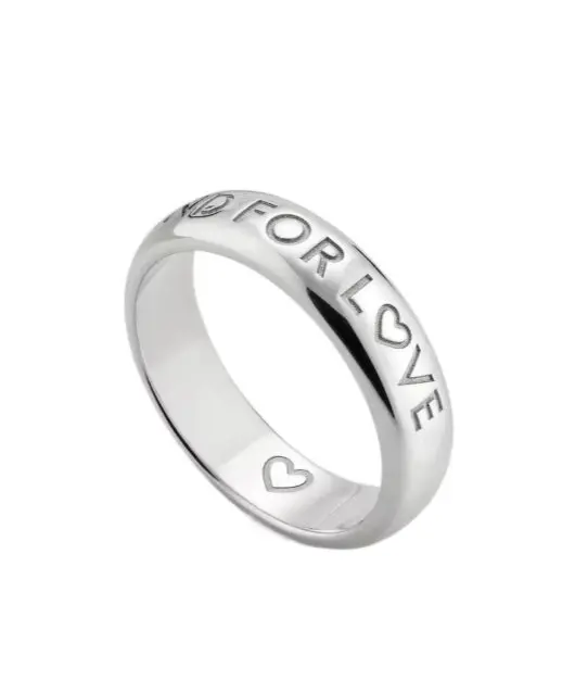Gucci Blind For Love" Engraved Ring
