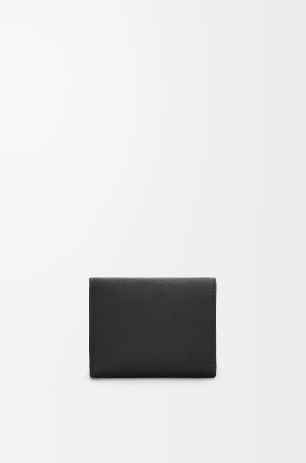 Loewe Pebble Trifold Wallet In Pebble Grain Calfskin