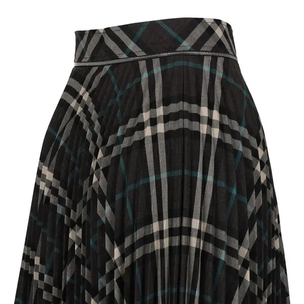 Burberry Checked Pleated Flared Hem Skirt - Comfortable Brown