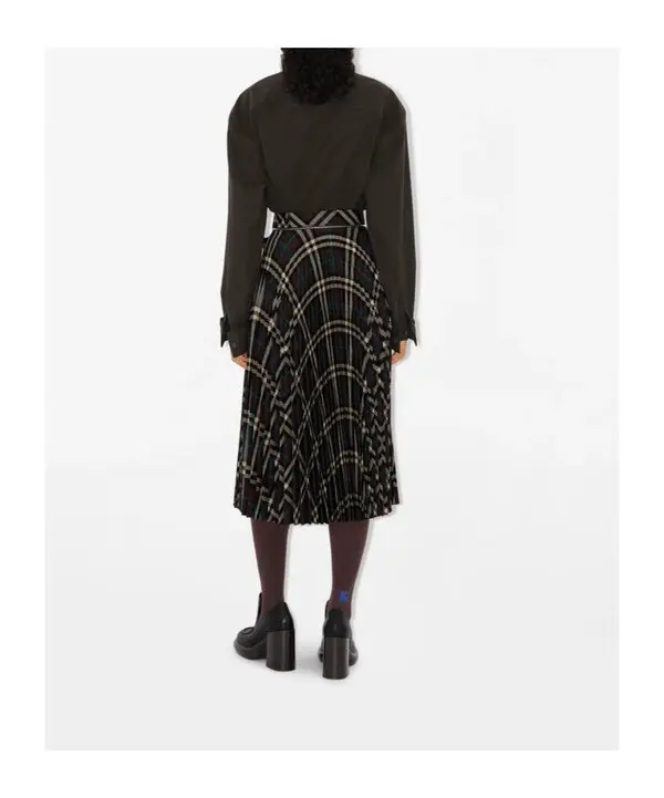 Burberry Checked Pleated Flared Hem Skirt - Comfortable Brown
