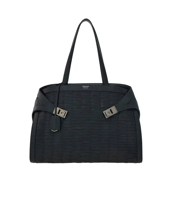 FERRAGAMO Hug Shoulder Bag - Black