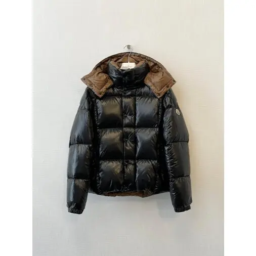 Moncler Parana Hooded Down Jacket - Black