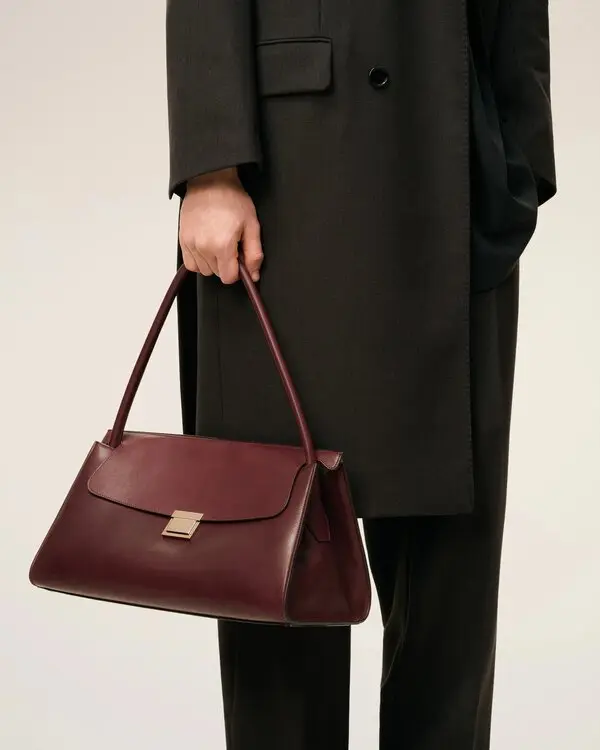 Ami Mimi Shoulder Bag - Wine Red