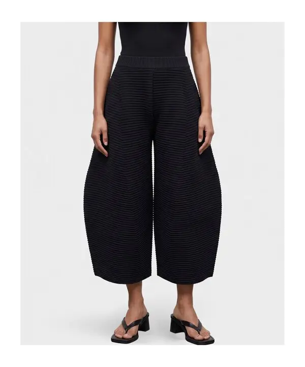 Issey Miyake Corrugated Cropped Knitted Trousers