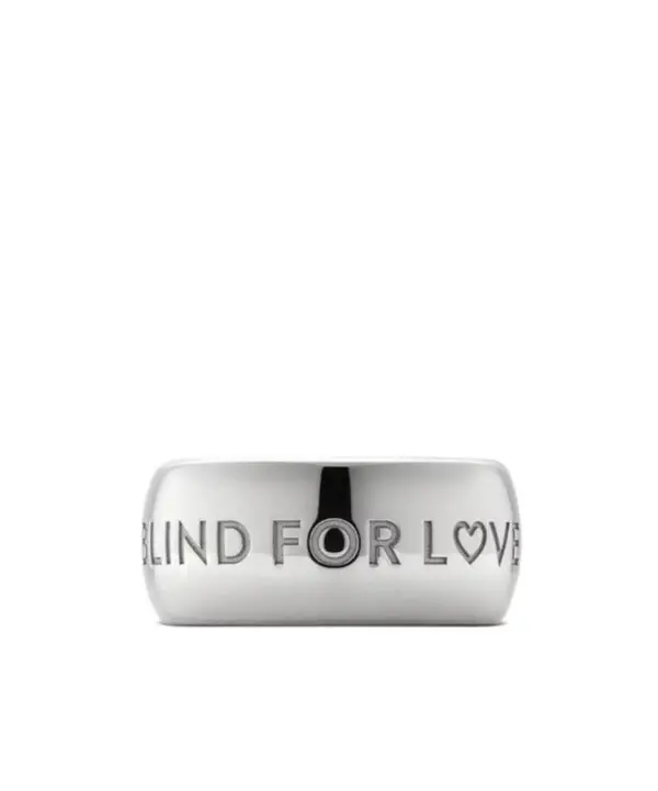 Gucci Blind For Love Engraved Ring - Silver