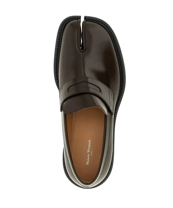 MAISON MARGIELA Tabi Slip-on Loafers - Brown