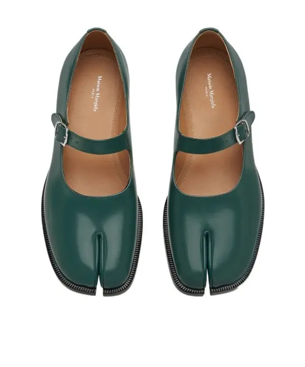 MAISON MARGIELA Tabi Mary Jane Buckled Flats - Green