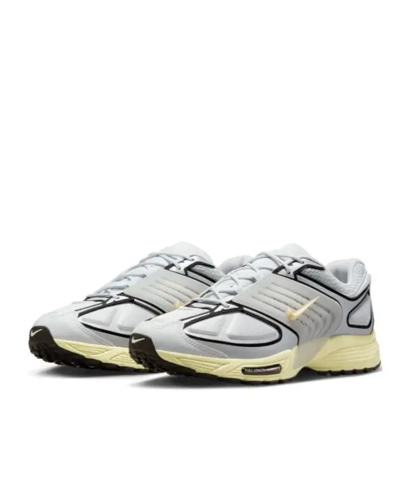 Nike Pegasus 2005 Sneakers - White
