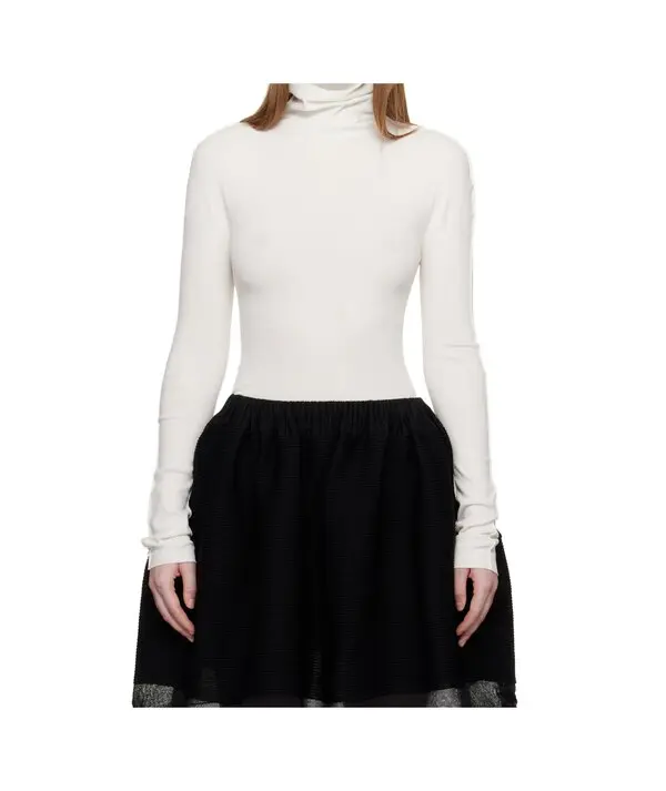 Issey Miyake High Neck Long Sleeve Knitwear