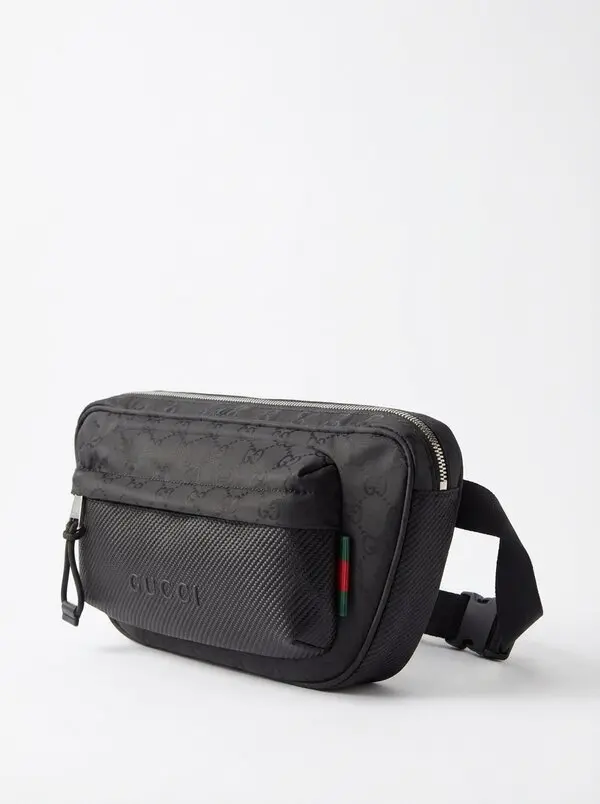 Gucci Nexus Logo Detailed Large Slingbag - Black
