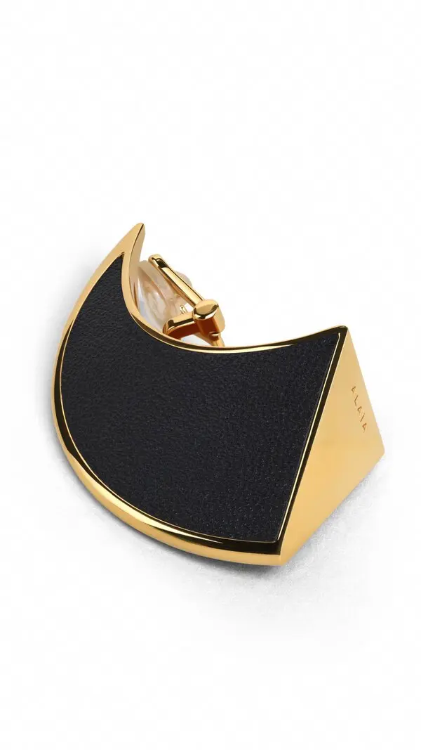 Alaïa Edge Earrings In Leather
