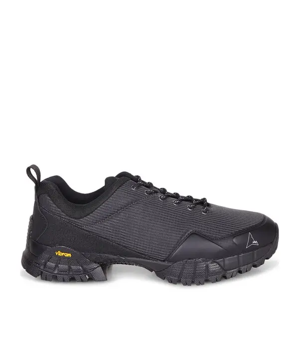 ROA Textured Trail Low-top Sneakers - Black