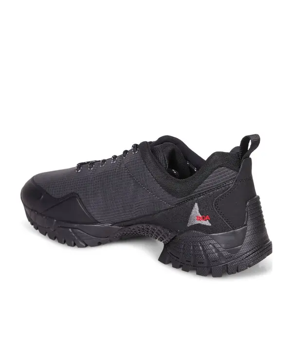 ROA Textured Trail Low-top Sneakers - Black