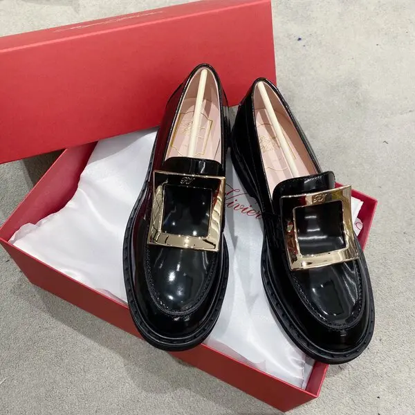 ROGER VIVIER Buckled Loafers