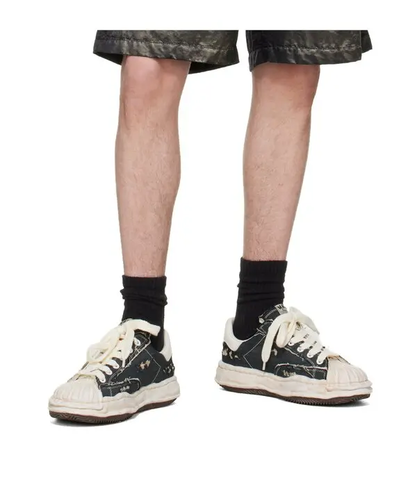Mihara Yasuhiro Blakey Distressed Sneakers - White