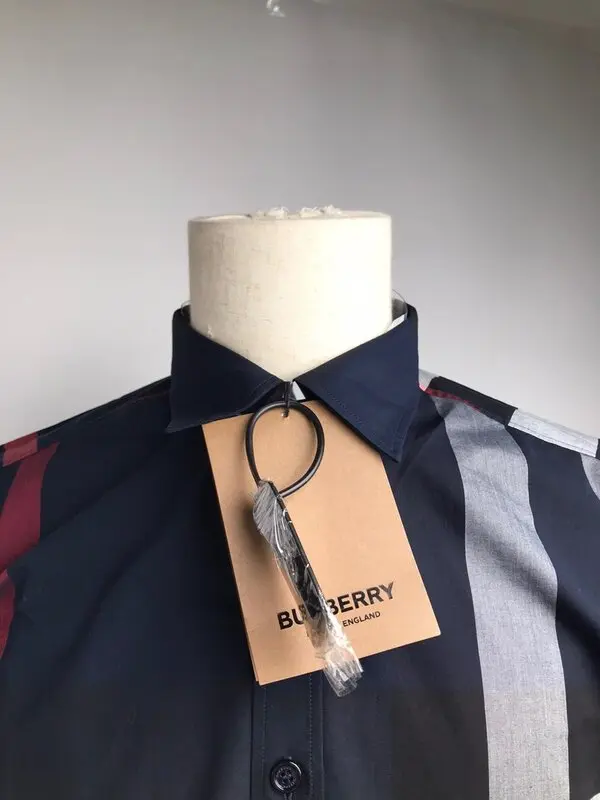 Burberry Checked Shortsleeved Shirt - Black