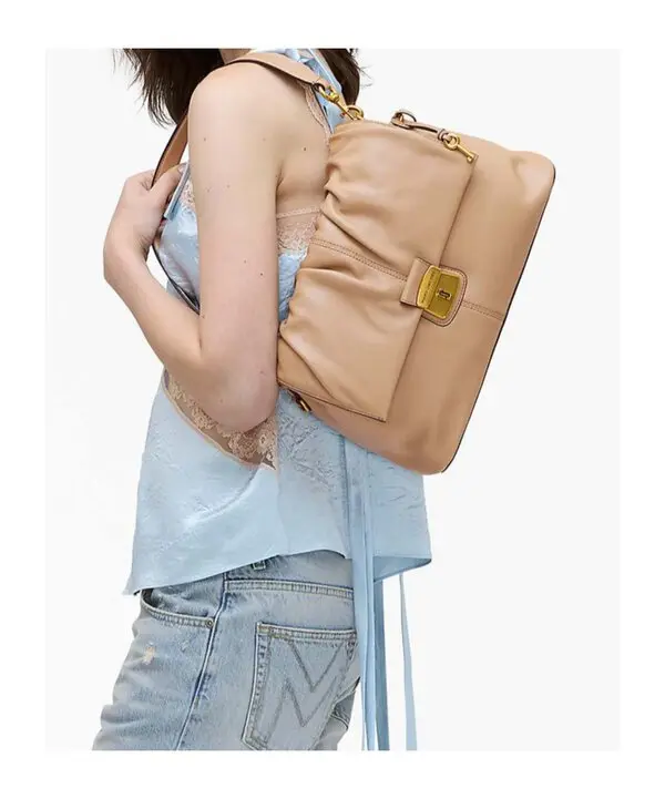 Marc Jacobs The Cristina Messenger Bag - Camel
