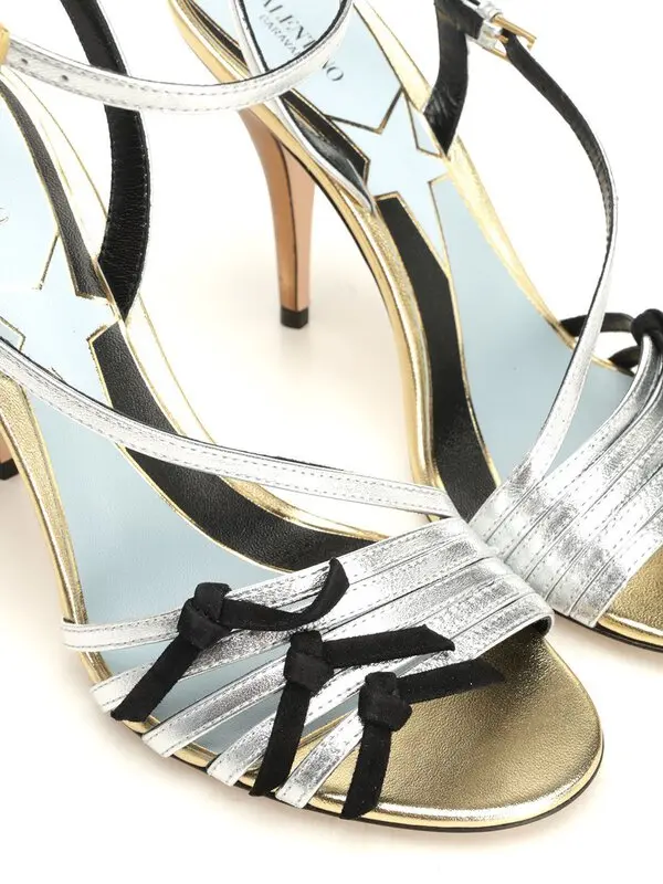 Valentino Garavani Strappy Knot Detailed Sandals - Silver