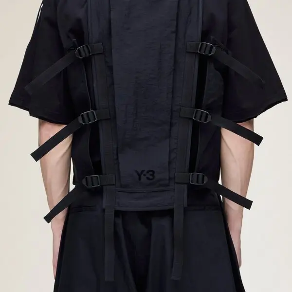Y3 Sleeveless Pocket Vest With Zip-up Closure - Black