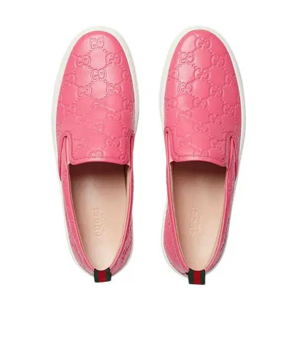 Gucci Embossed Logo Casual Slip-on Sneakers - Pink