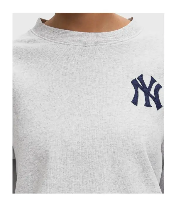 SPORTY  RICH Sporty & Rich Heritage Yankees Crewneck Sweatshirt